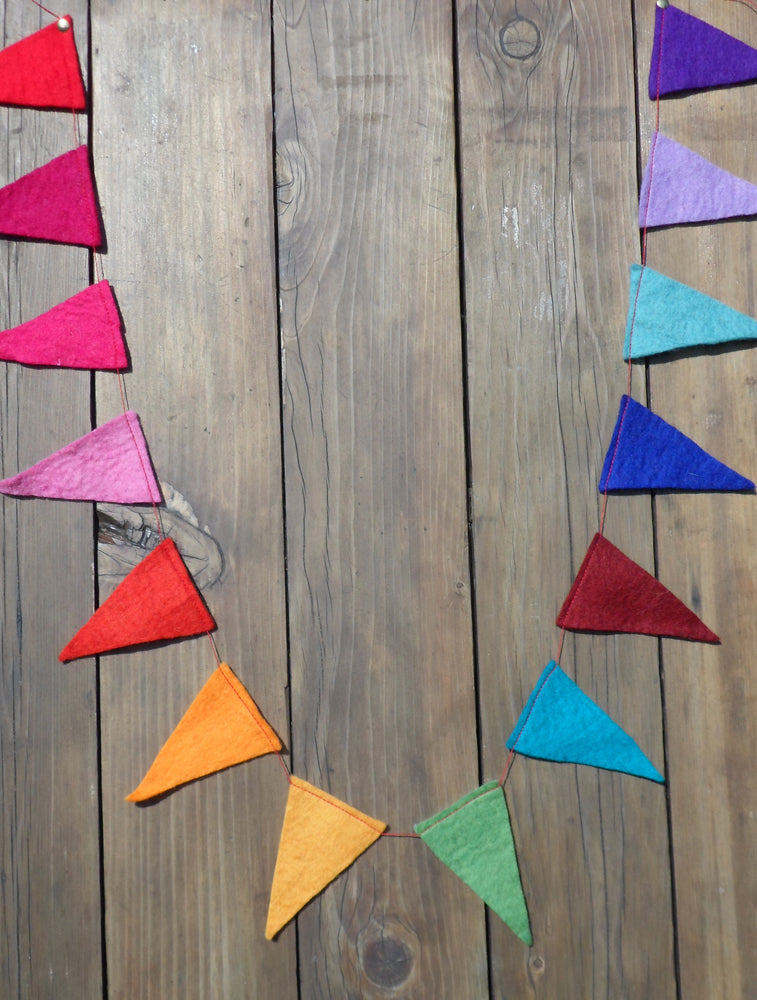 Triangle Felt Bunting – Malt House Emporium Ltd